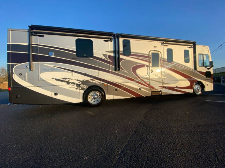 2020 Fleetwood Pace Arrow 35S Stock ID: 25698 - J&T Autoplex LLC